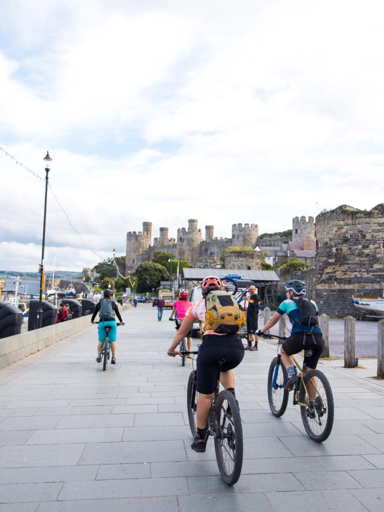 Multi-day MTB bikepacking on Wales' Traws Eryri trail | Visit Wales