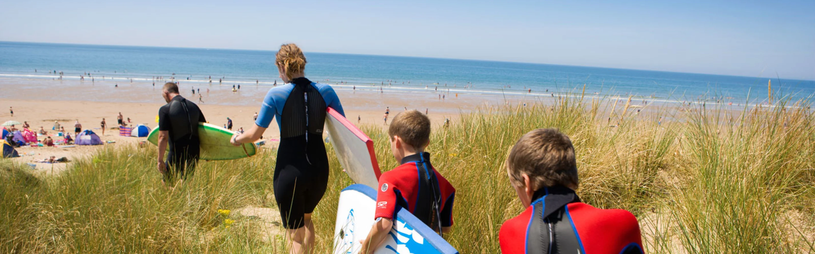 Best places to learn surfing in Wales | Visit Wales